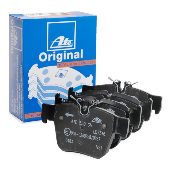 Kit de plaquettes de frein, frein à disque A0004205900 OE numéro ...